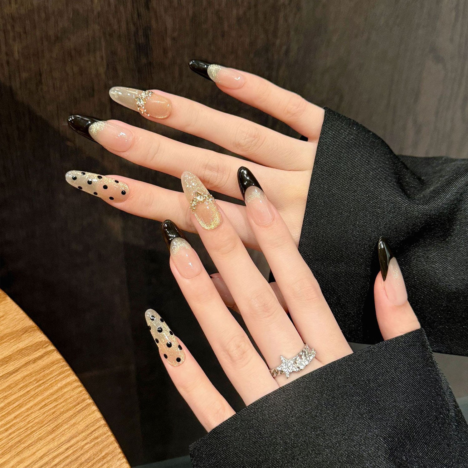Press on Nails Glitter Bomb – DUNTERY